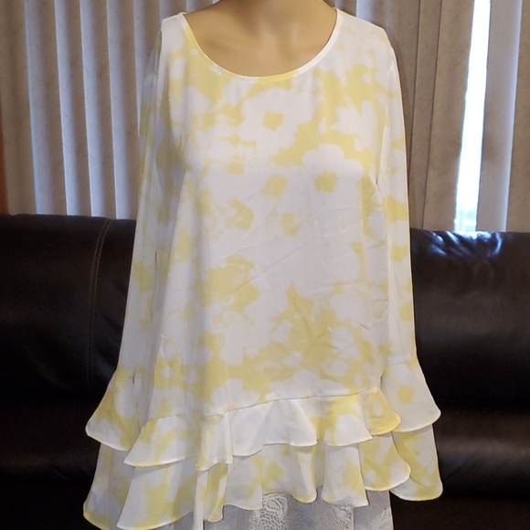 Worthington | Tops | Worthington Yellow Splash Blouse Size Large | Poshmark